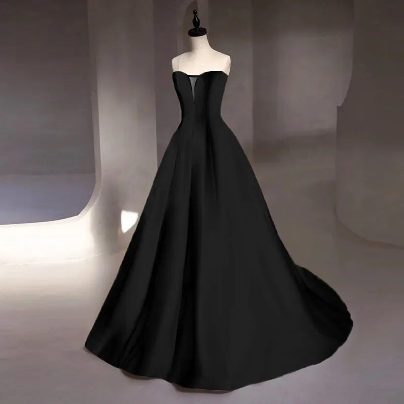 Black Satin Gown With Dramatic Puff Sleeves on Luulla